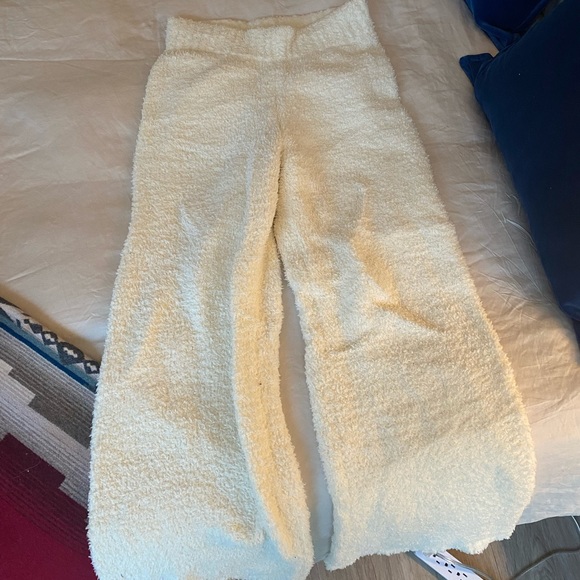 SKIMS | Pants & Jumpsuits | Skims Kim Kardashian Cozy Knit Pant White ...